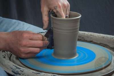 Throwing Pottery on a Pottery Wheel: Complete Beginner Guide