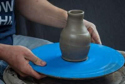 Throwing Pottery on a Pottery Wheel: Complete Beginner Guide