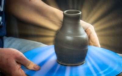 Throwing Pottery on a Pottery Wheel: Complete Beginner Guide