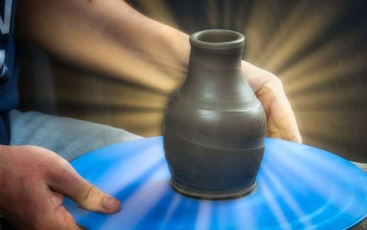 How to Glaze Pottery: 9-Part Guide to Glazing Ceramics